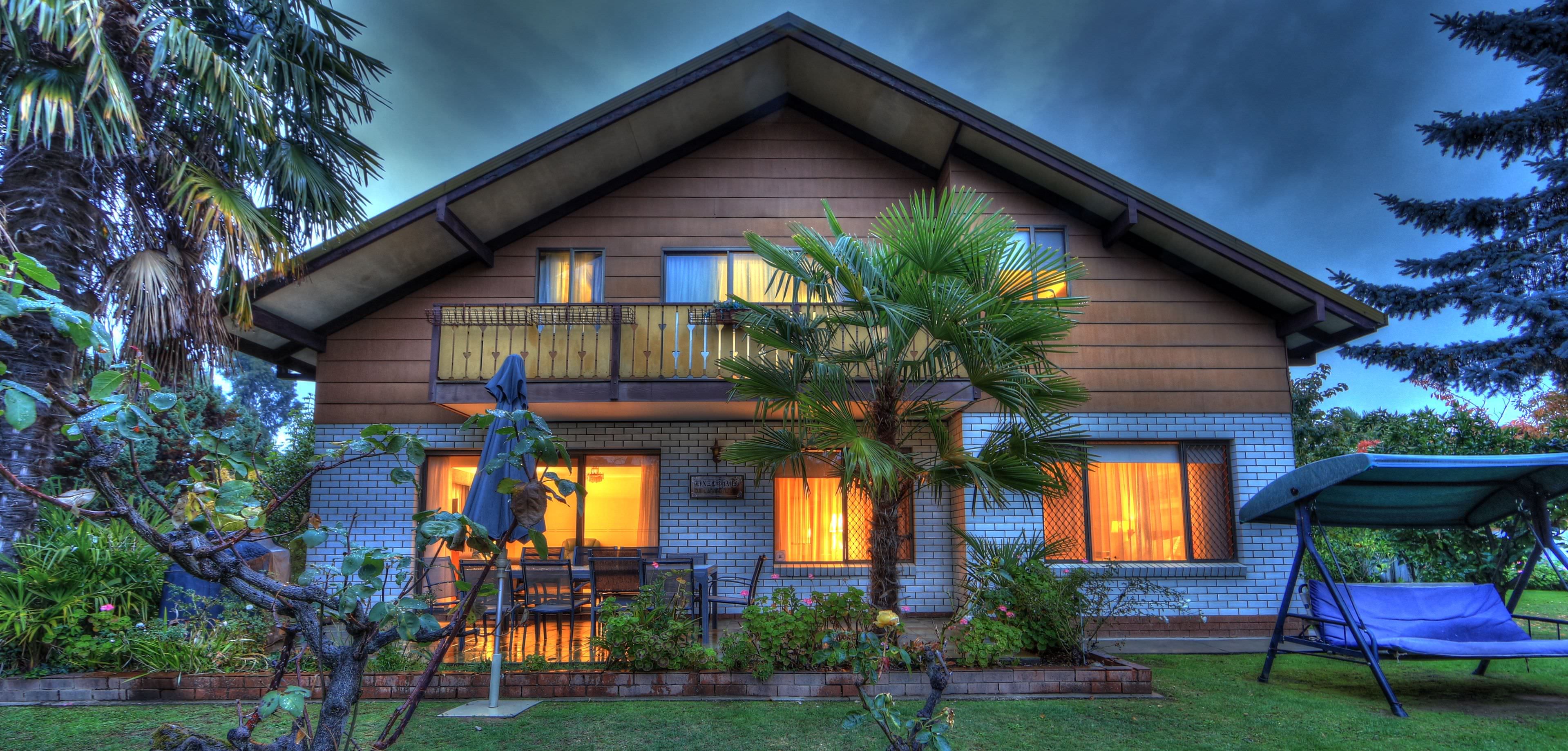 Lakeside Chalet - Victoria's High Country