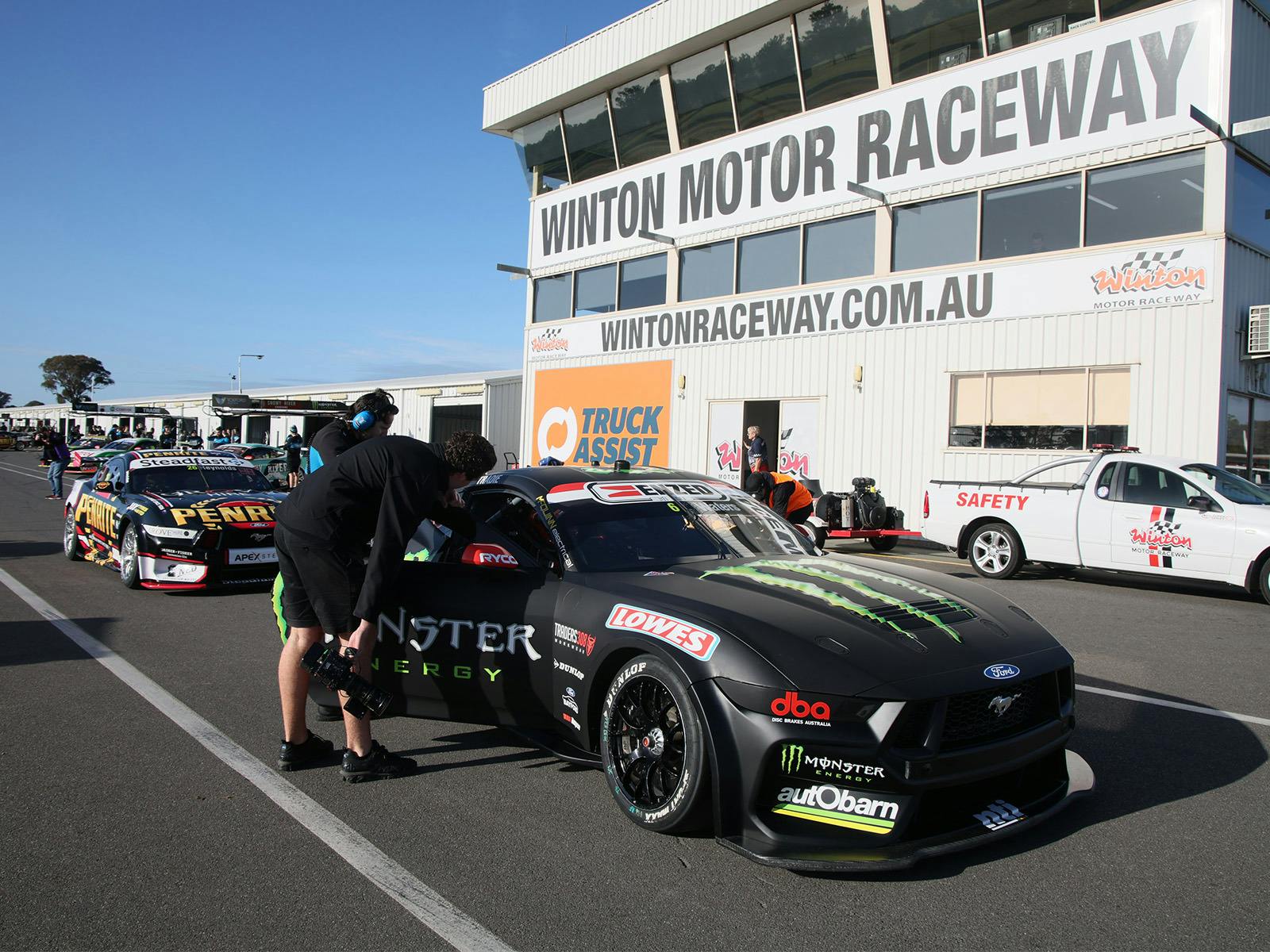 Winton Motor Raceway - Victoria's High Country