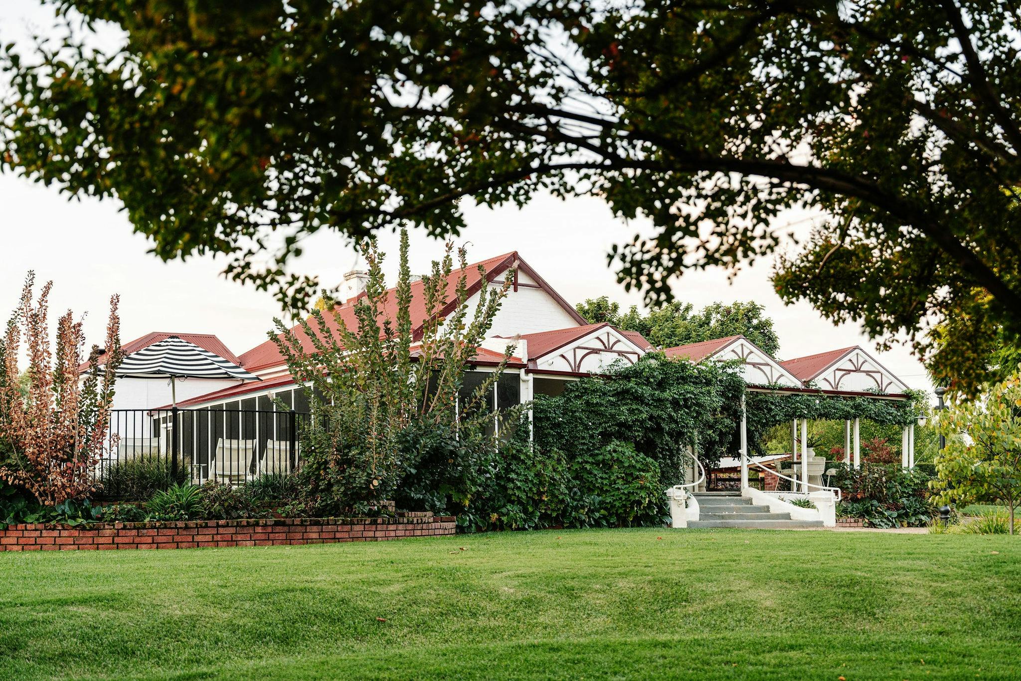 Quondong Wahgunyah - Victoria's High Country